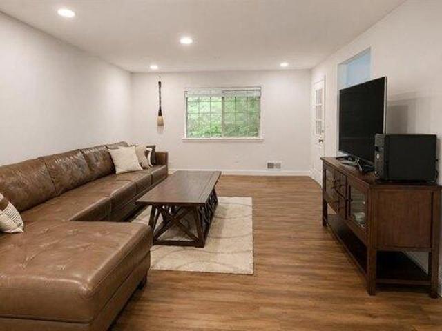 condo with 3 bedroom, Mahwah NJ ES104808090
