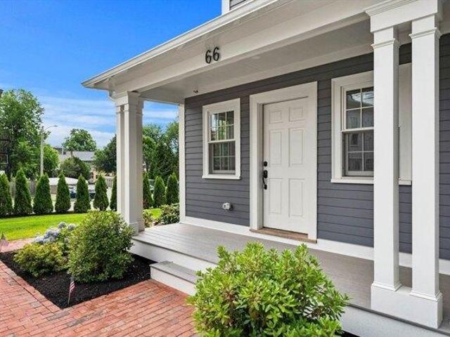 condo with 3 bedroom, Marblehead MA DS104116405