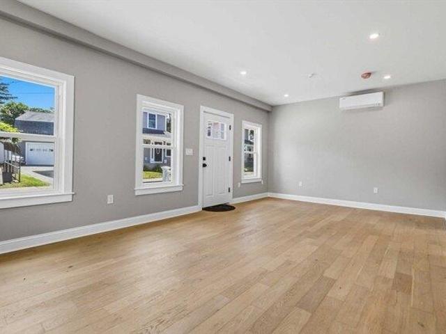 condo with 3 bedroom, Maynard MA ES104296186