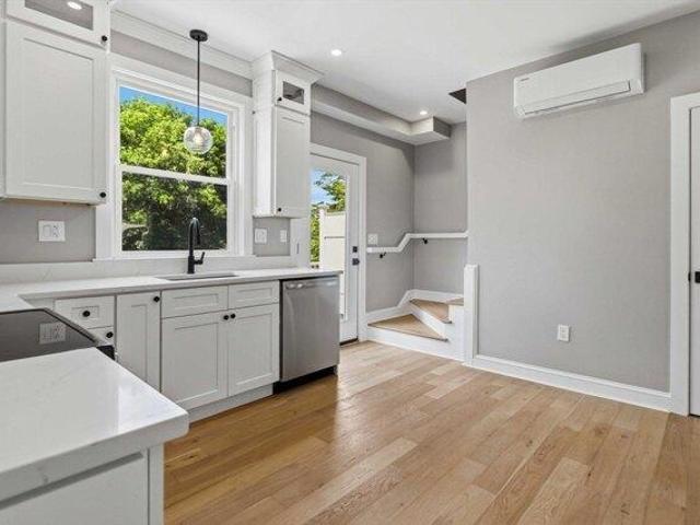 condo with 3 bedroom, Maynard MA ES104352056