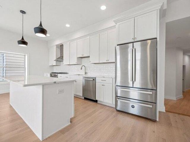condo with 3 bedroom, Medford MA ES104298442