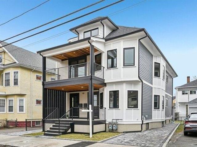 condo with 3 bedroom, Medford MA ES104333133