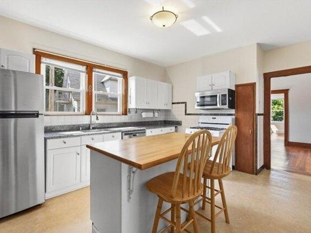 condo with 3 bedroom, Medford MA ES104922269