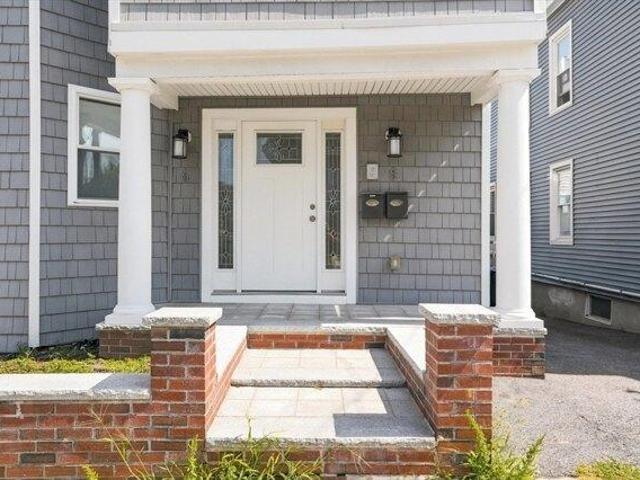 condo with 3 bedroom, Medford MA ES105229137