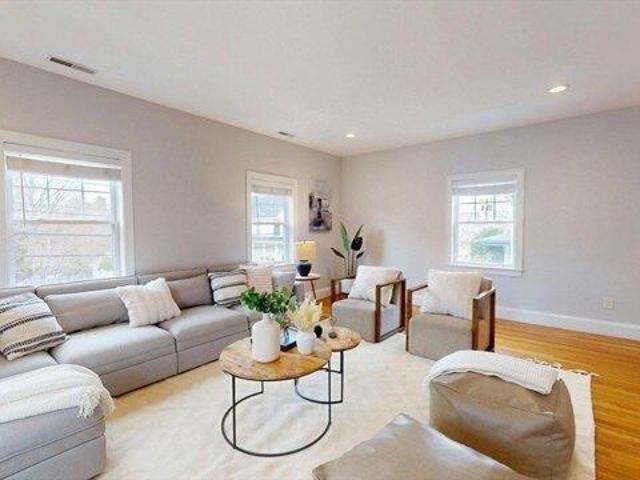 condo with 3 bedroom, Medford MA ES103887847