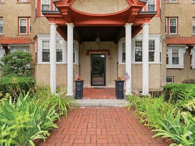 condo with 3 bedroom, Melrose MA ES104477569