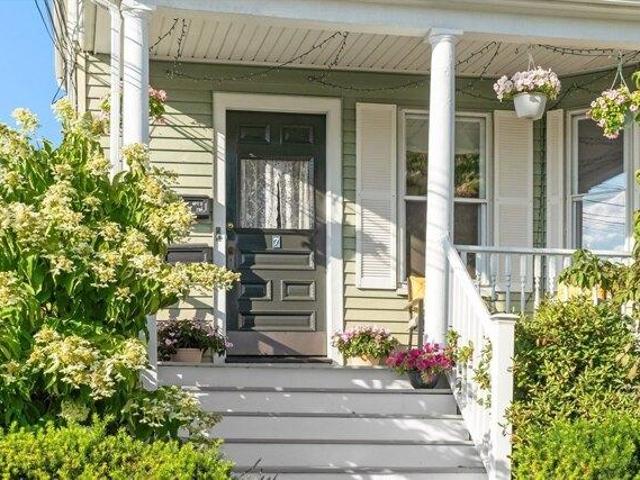 condo with 3 bedroom, Melrose MA ES105174051