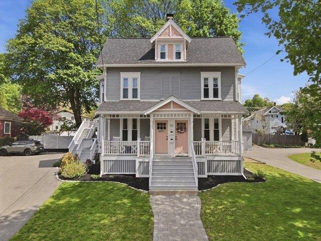 condo with 3 bedroom, Melrose MA ES103884999