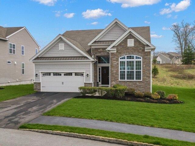 condo with 3 bedroom, Methuen MA DLS102089595