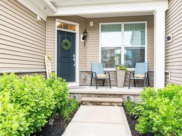 condo with 3 bedroom, Methuen MA DS104149542