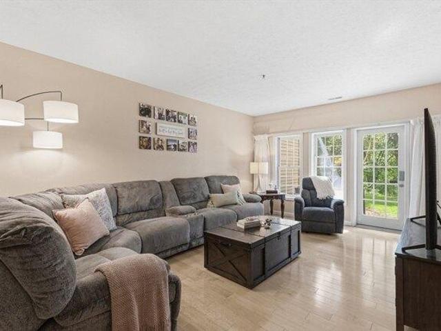 condo with 3 bedroom, Methuen MA ES103662430