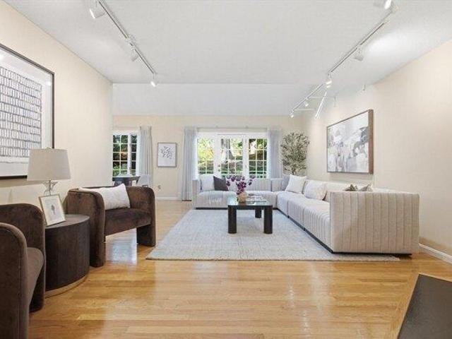 condo with 3 bedroom, Middleton MA ES104834812