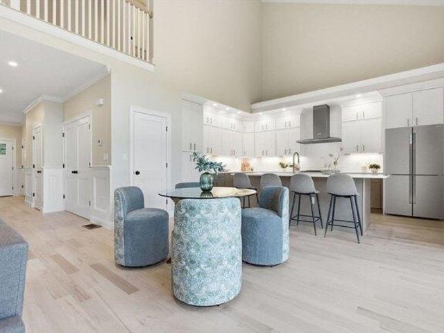condo with 3 bedroom, Middleton MA ES105232712