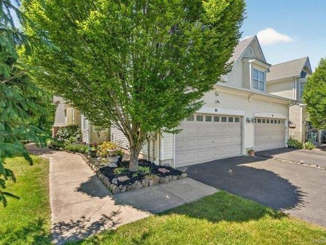 condo with 3 bedroom, Middletown NY ES104905374