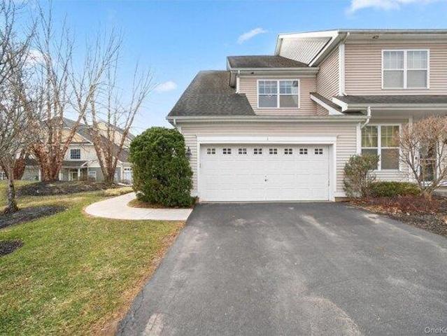 condo with 3 bedroom, Middletown NY ES103605252