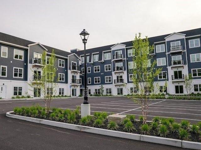 condo with 3 bedroom, Milton MA DS101999407