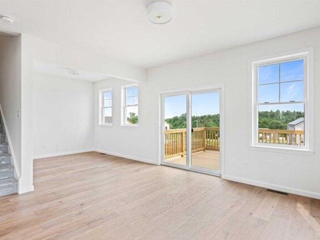 condo with 3 bedroom, Milton VT ES104922219