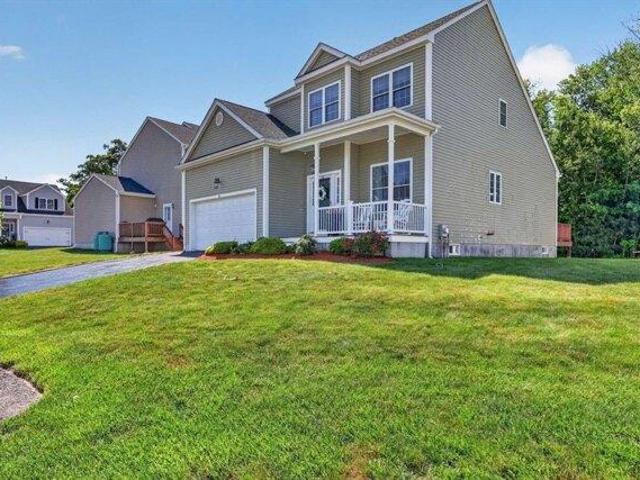 condo with 3 bedroom, Milford MA ES104011261