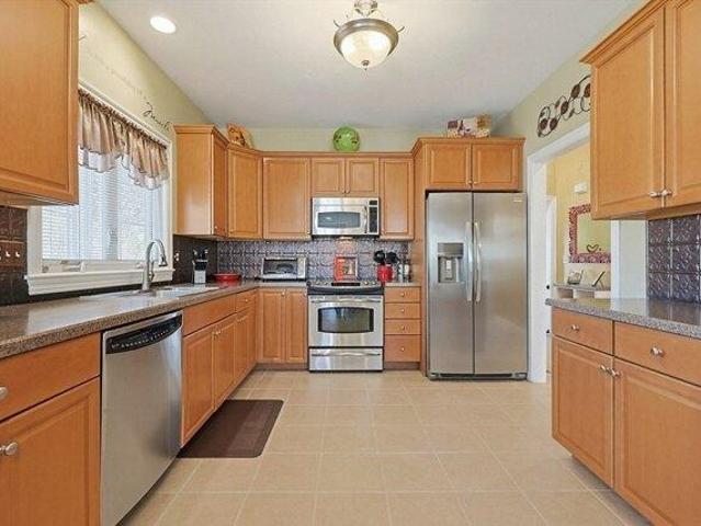 condo with 3 bedroom, Milford MA ES103444411