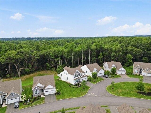 condo with 3 bedroom, Millis MA ES105108500