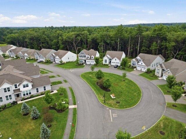 condo with 3 bedroom, Millis MA ES105203605