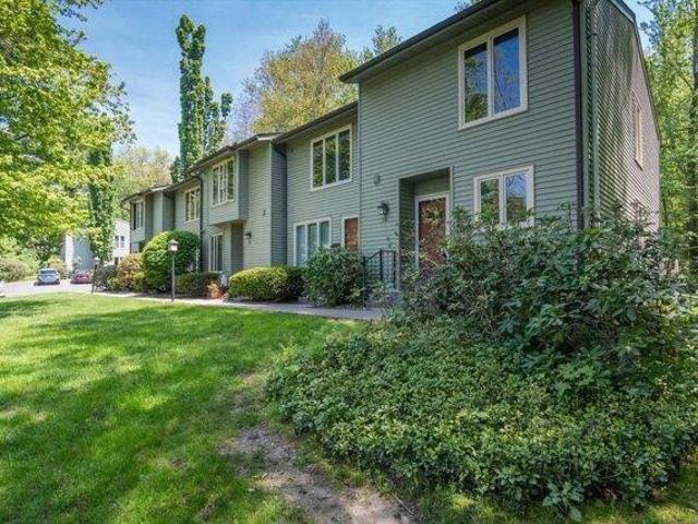 condo with 3 bedroom, Montague MA ES103186636