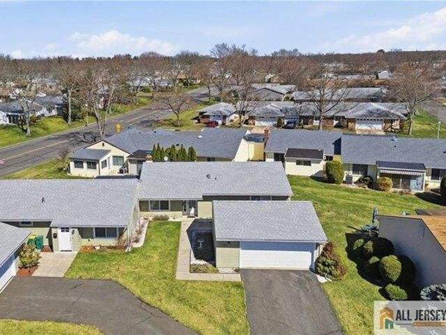 condo with 3 bedroom, Monroe NJ ES105174445