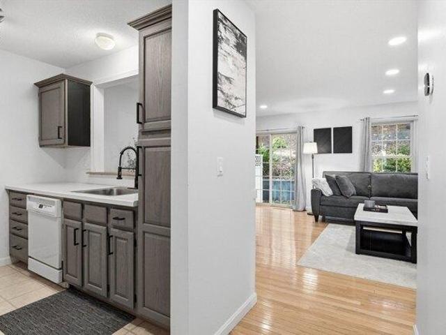condo with 3 bedroom, Monson MA ES103969054