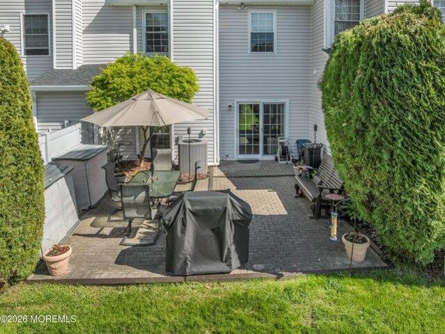 condo with 3 bedroom, Morganville NJ ES104443197