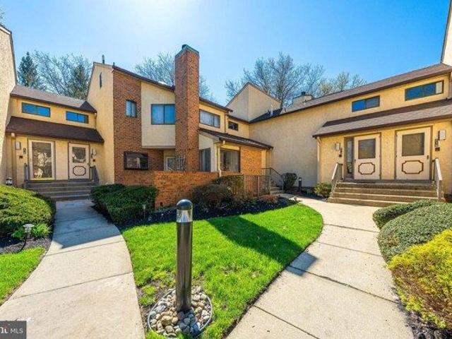 condo with 3 bedroom, Mount Laurel NJ DS102585159