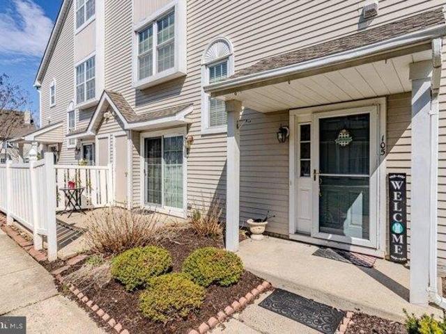 condo with 3 bedroom, Mount Laurel NJ DS102775952