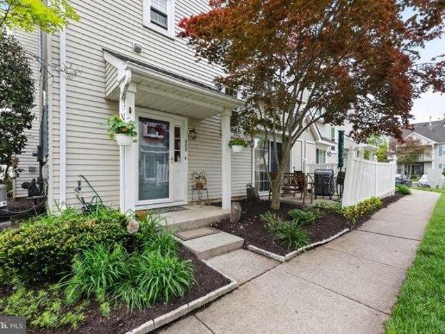condo with 3 bedroom, Mount Laurel NJ DS102214083