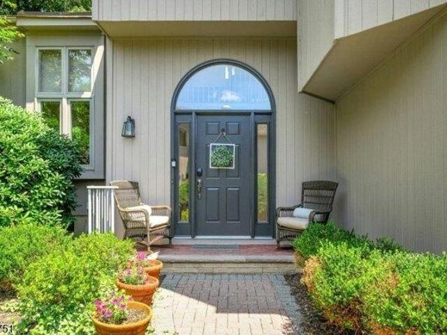 condo with 3 bedroom, Mountain Lakes NJ ES105157979