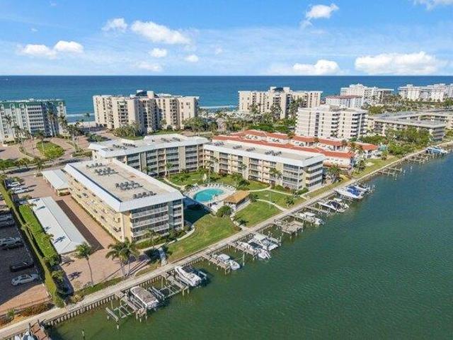 condo with 3 bedroom, Naples FL DLS92372107