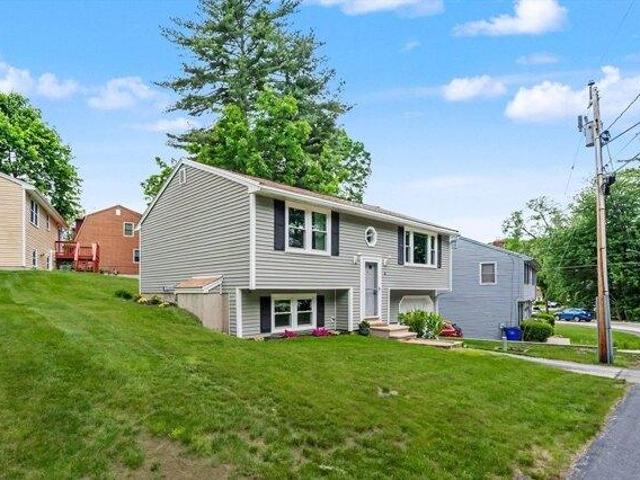condo with 3 bedroom, Nashua NH DLS103099186