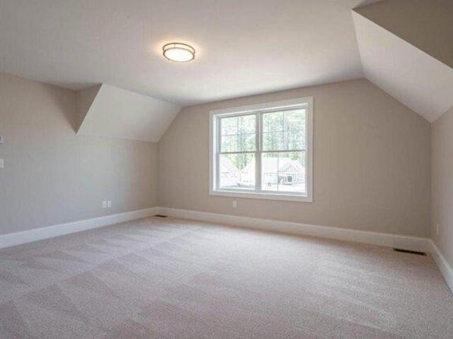 condo with 3 bedroom, Nashua NH DS102120866