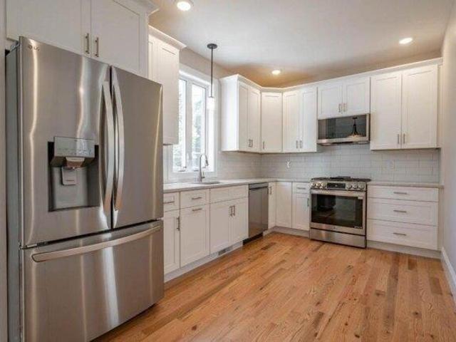 condo with 3 bedroom, Nashua NH DS102342676