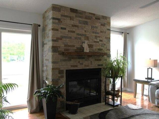 condo with 3 bedroom, Nashua NH ES102826216