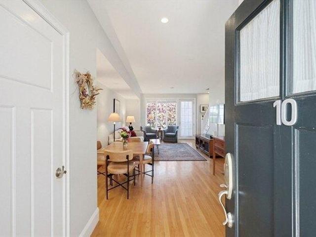 condo with 3 bedroom, Natick MA DS102028025