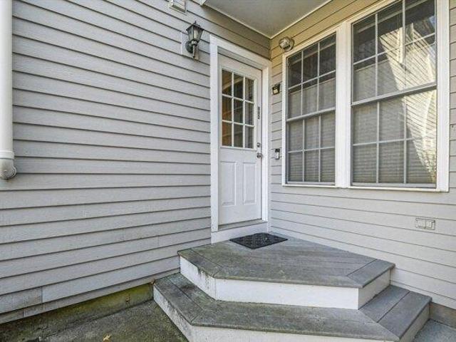 condo with 3 bedroom, Natick MA ES103929032