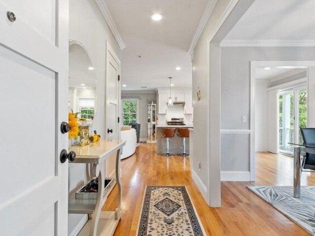 condo with 3 bedroom, Natick MA ES103250546