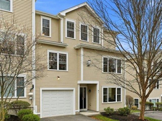 condo with 3 bedroom, Needham MA DLS102668424
