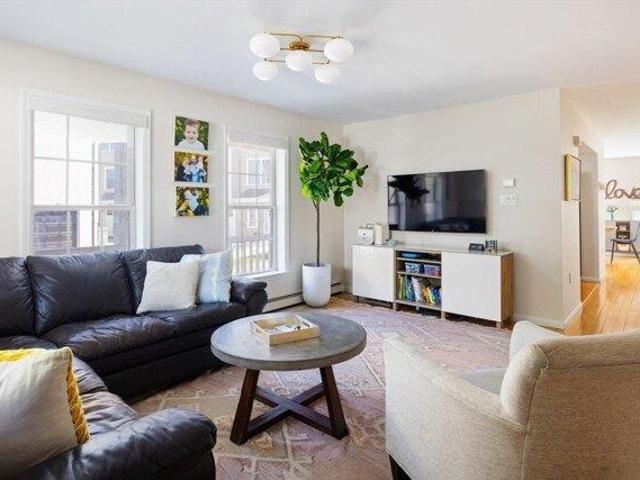 condo with 3 bedroom, Needham MA DS103073234