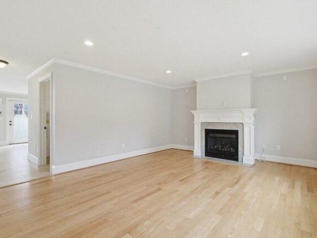 condo with 3 bedroom, Needham MA ES103808001