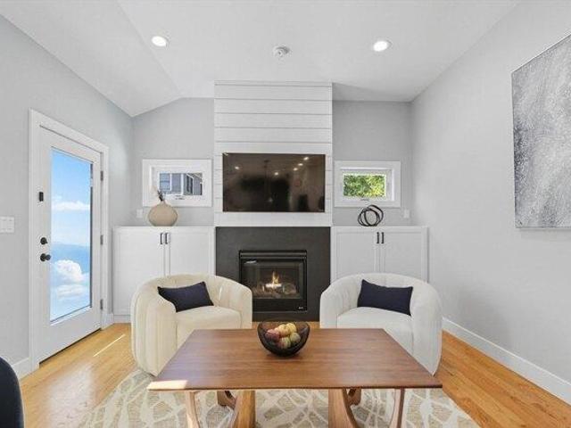 condo with 3 bedroom, Newton MA DLS101660247