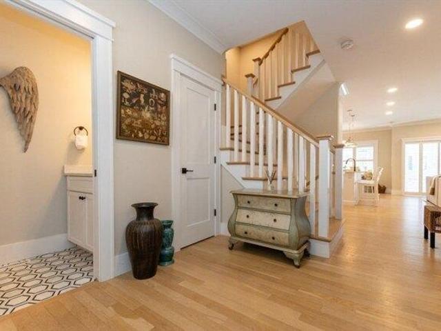 condo with 3 bedroom, Newton MA DLS102409279