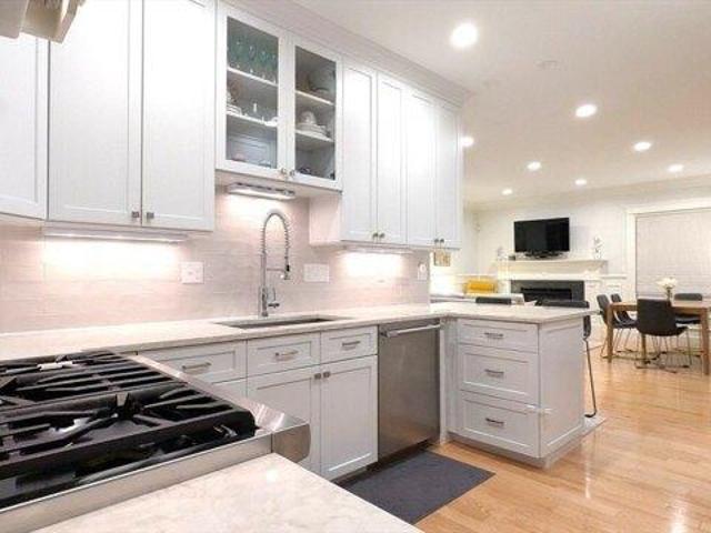 condo with 3 bedroom, Newton MA DLS102959916