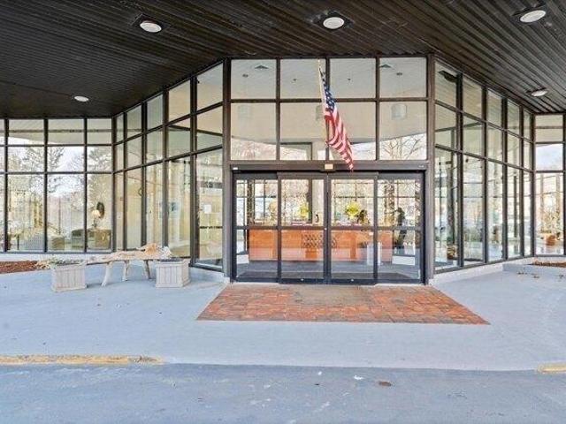 condo with 3 bedroom, Newton MA DLS102961345