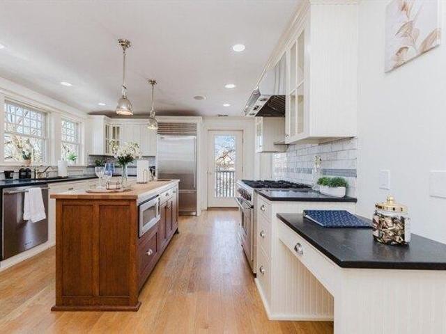 condo with 3 bedroom, Newton MA DS102258612
