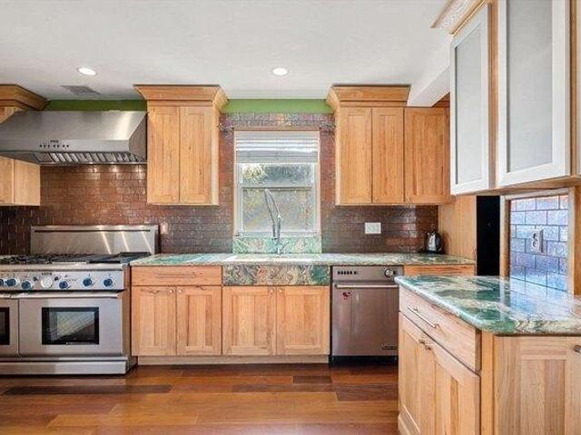 condo with 3 bedroom, Newton MA ES103436224